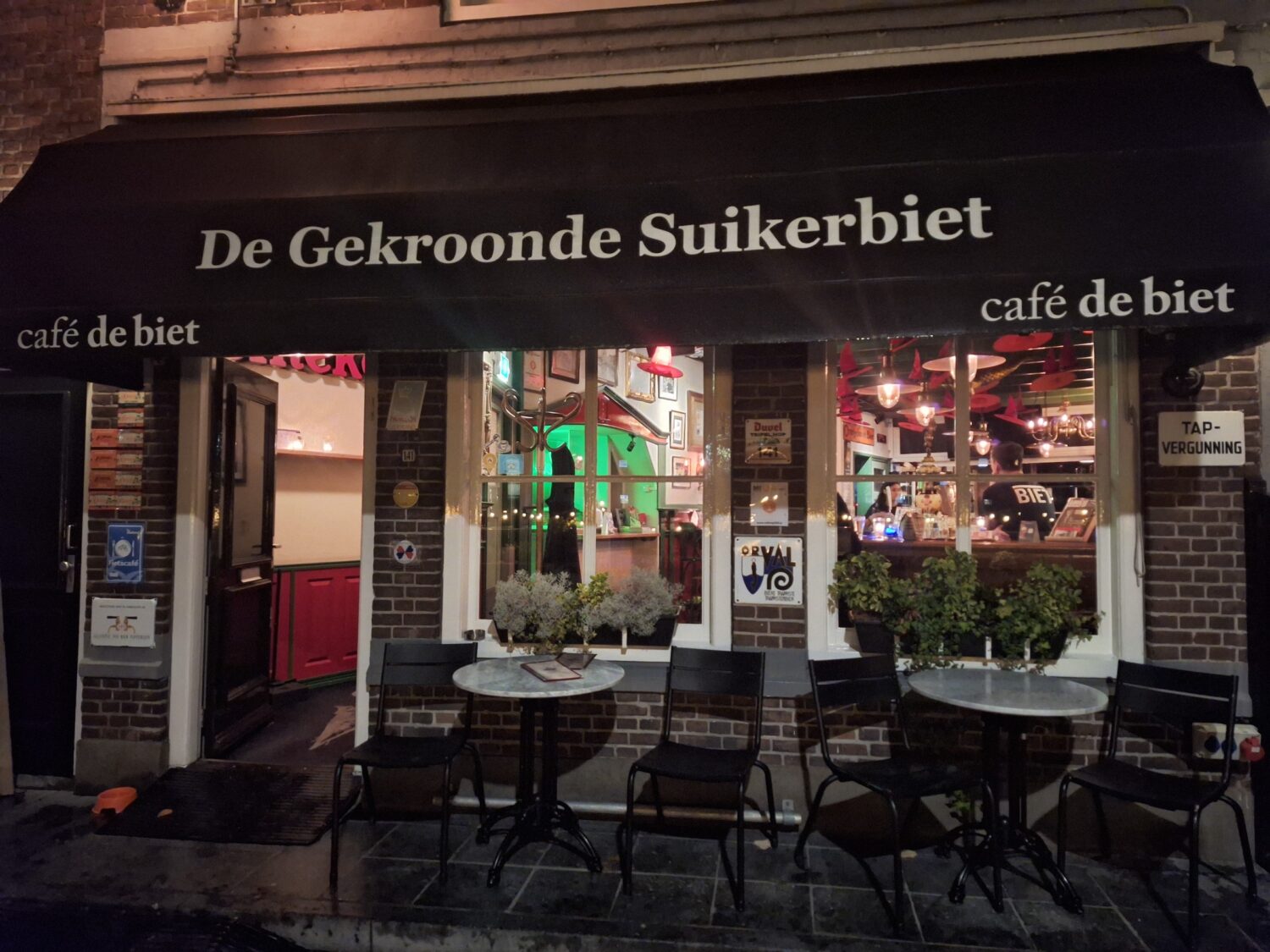 Café de Biet, Zierikzee - die Hafenkneipe auf der Pier